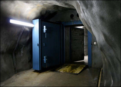 Le Bitcoin et son bunker creusé dans une montagne suisse ! - medias ...